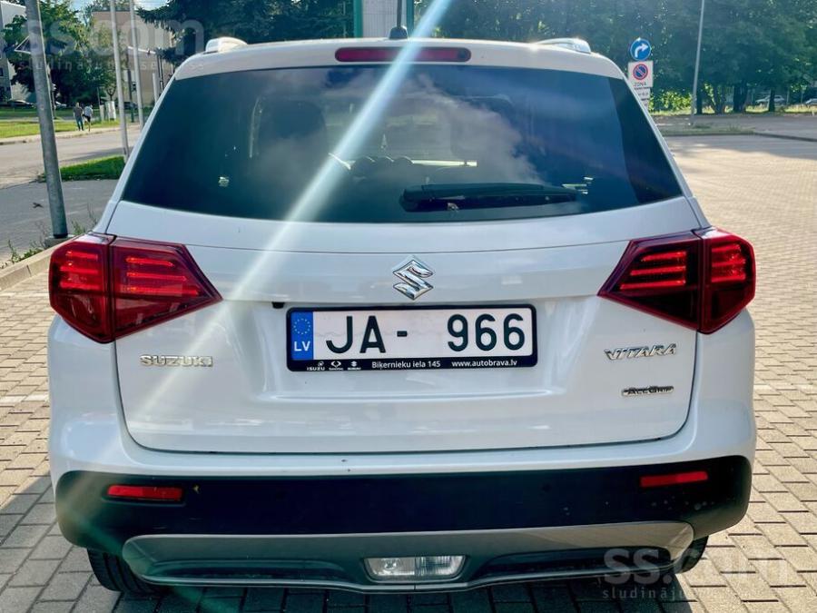Белый Сузуки Витара 2019 в Рига, объемом двигателя 1.40 л и пробегом 56 тыс. км за 16500 €, фото 6 на AUTOMOTO.COM.LV