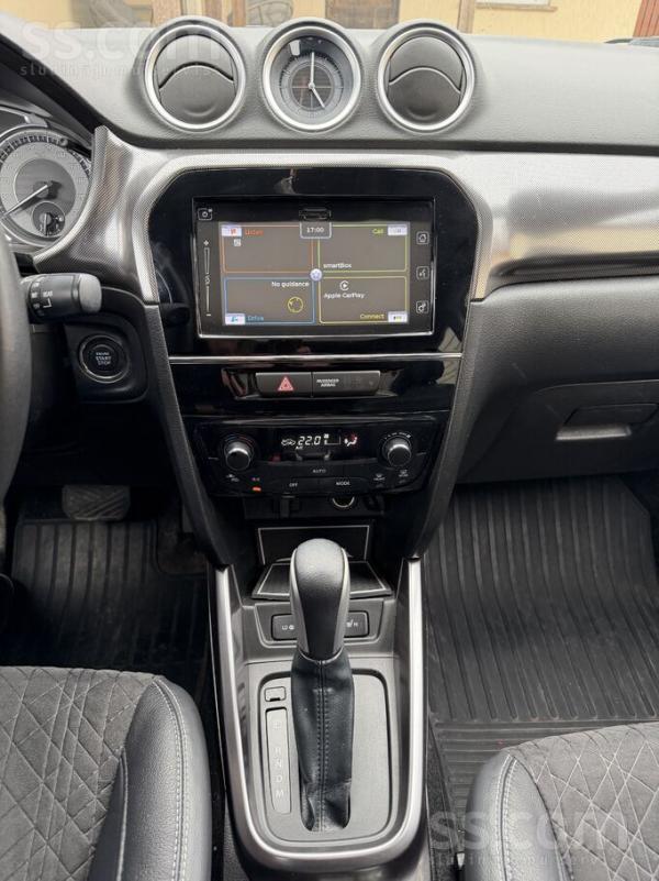 White Suzuki Vitara 2019 in Liepaja, with an engine capacity of 1.40 L and mileage of 64 thousand km for 16500 €, photo 6 on AUTOMOTO.COM.LV