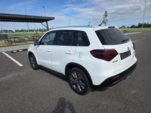 Balts Suzuki Vitara 2019 Marijampole, ar dzinēja tilpumu 1.37 L un nobraukumu 240 tūkst. km par 8490 €, foto 7 vietnē AUTOMOTO.COM.LV