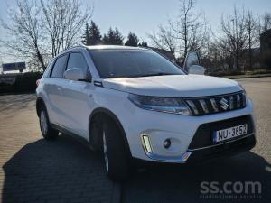 White Suzuki Vitara 2020 in Riga, with an engine capacity of 1.40 L and mileage of 108 thousand km for 16500 €, photo 5 on AUTOMOTO.COM.LV