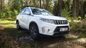 Balts Suzuki Vitara 2020 Rīga, ar dzinēja tilpumu 1.40 L un nobraukumu 120 tūkst. km par 13200 €, foto  vietnē AUTOMOTO.COM.LV