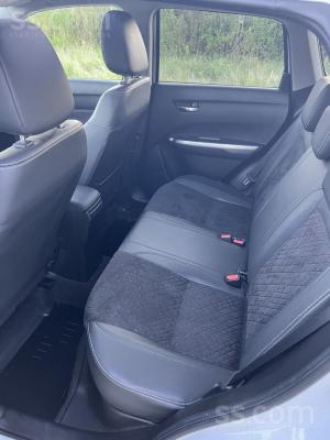 Balts Suzuki Vitara 2020 Rīga, ar dzinēja tilpumu 1.40 L un nobraukumu 120 tūkst. km par 13800 €, foto 12 vietnē AUTOMOTO.COM.LV