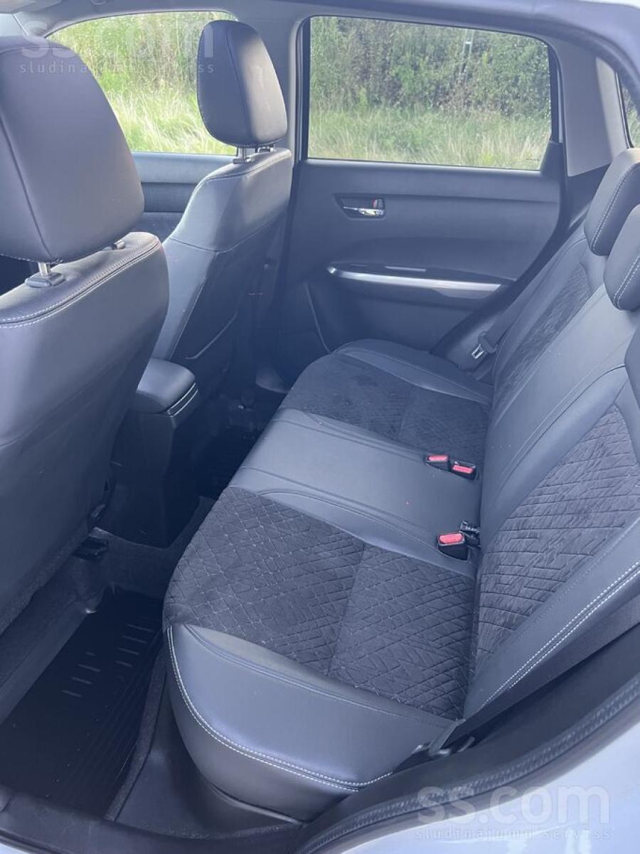 Balts Suzuki Vitara 2020 Rīga, ar dzinēja tilpumu 1.40 L un nobraukumu 120 tūkst. km par 13800 €, foto 12 vietnē AUTOMOTO.COM.LV
