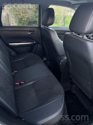 Balts Suzuki Vitara 2020 Rīga, ar dzinēja tilpumu 1.40 L un nobraukumu 120 tūkst. km par 13800 €, foto 13 vietnē AUTOMOTO.COM.LV