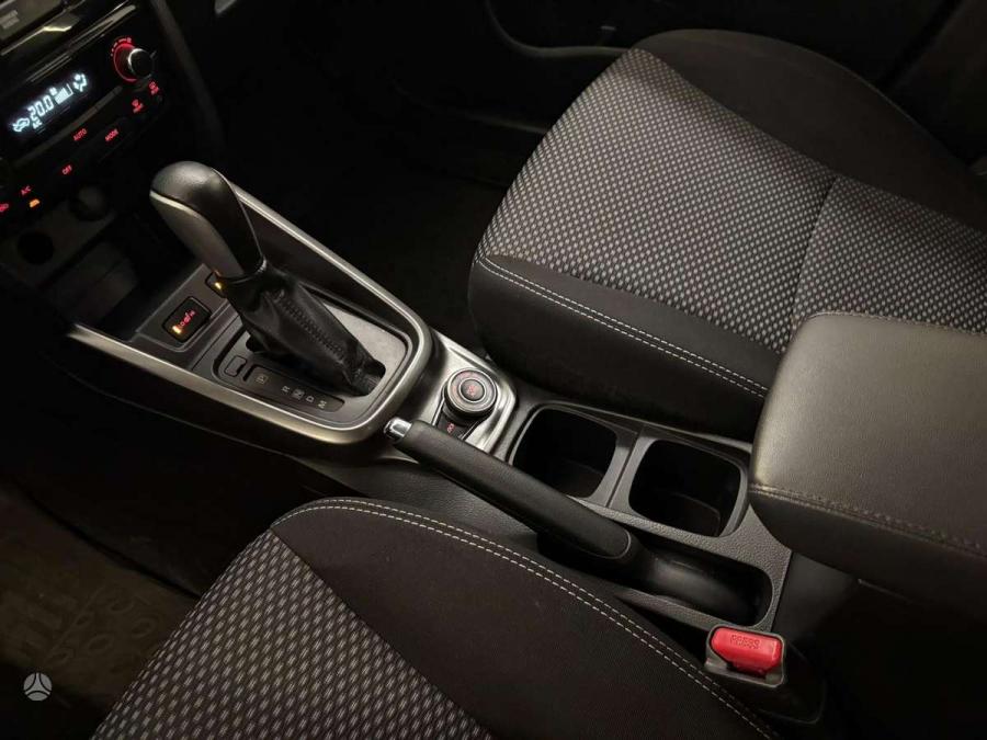Balts Suzuki Vitara 2021 Marijampole, ar dzinēja tilpumu 1.37 L un nobraukumu 211 tūkst. km par 12099 €, foto 4 vietnē AUTOMOTO.COM.LV