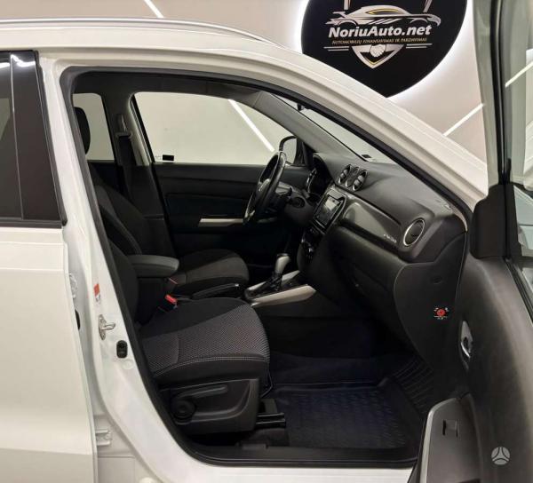 Balts Suzuki Vitara 2021 Marijampole, ar dzinēja tilpumu 1.37 L un nobraukumu 211 tūkst. km par 12099 €, foto 6 vietnē AUTOMOTO.COM.LV