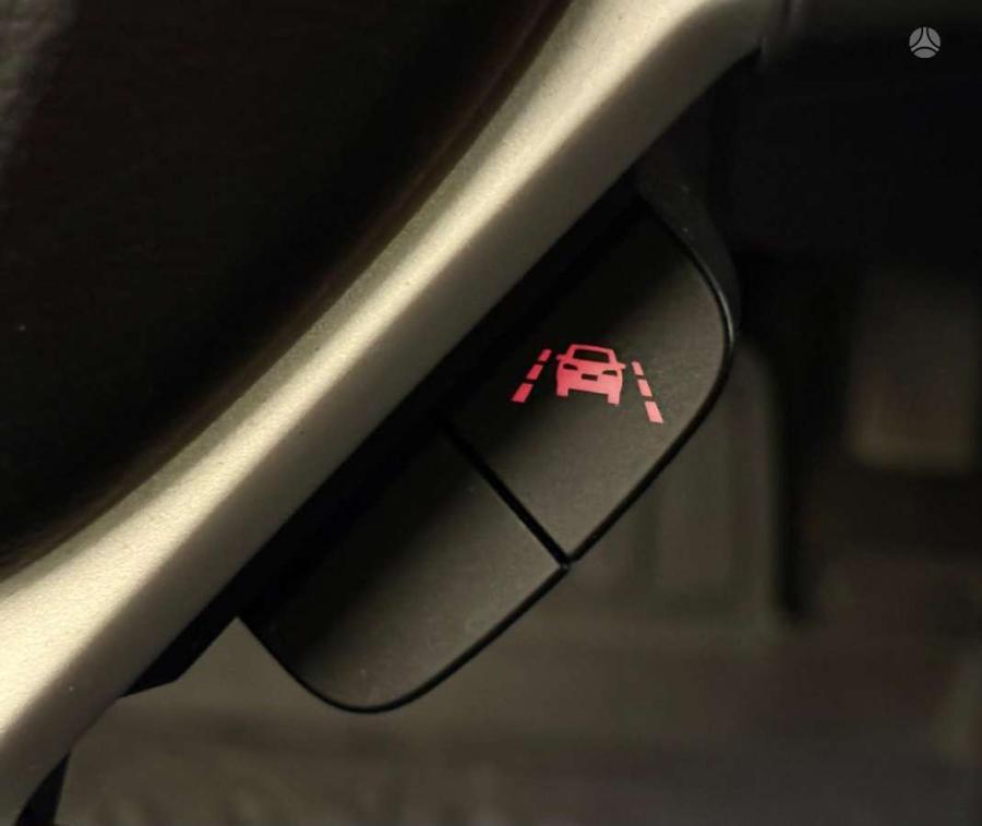 Balts Suzuki Vitara 2021 Marijampole, ar dzinēja tilpumu 1.37 L un nobraukumu 211 tūkst. km par 12099 €, foto 17 vietnē AUTOMOTO.COM.LV