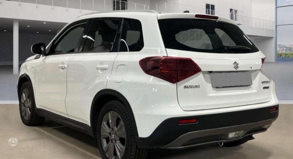 Balts Suzuki Vitara 2022 Viļņa, ar dzinēja tilpumu 1.46 L un nobraukumu 97 tūkst. km par 15610 €, foto 4 vietnē AUTOMOTO.COM.LV