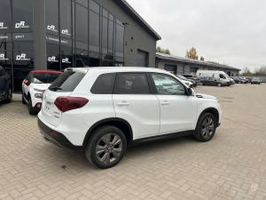 Balts Suzuki Vitara 2022 Tauragė, ar dzinēja tilpumu 1.40 L un nobraukumu 171 tūkst. km par 8300 €, foto 4 vietnē AUTOMOTO.COM.LV