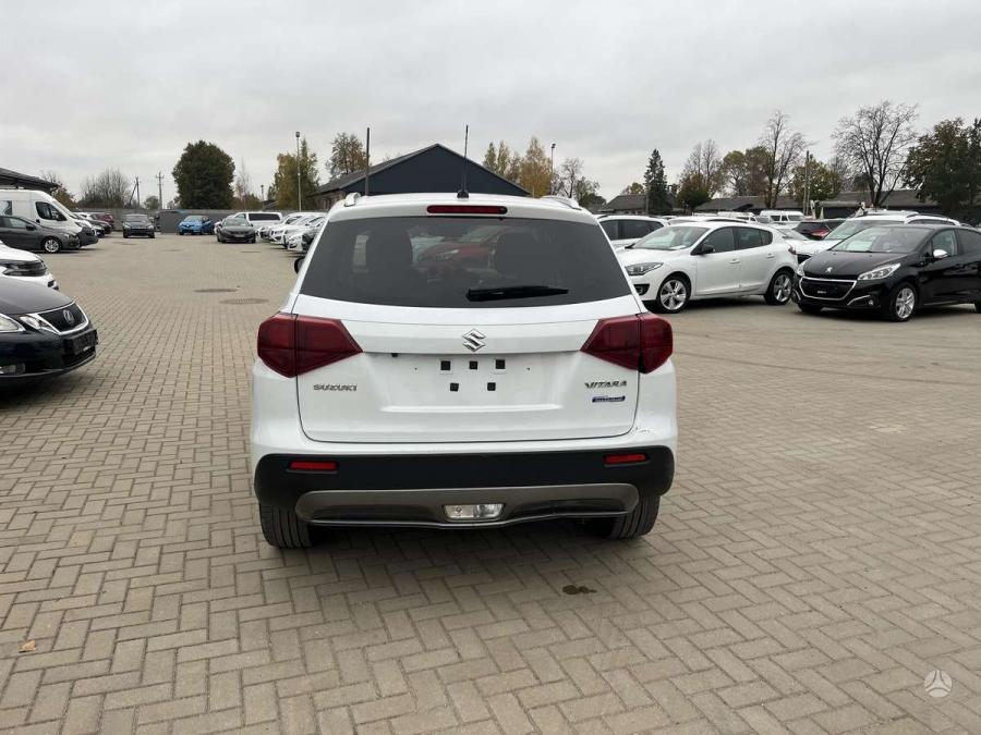 Balts Suzuki Vitara 2022 Tauragė, ar dzinēja tilpumu 1.40 L un nobraukumu 171 tūkst. km par 8300 €, foto 9 vietnē AUTOMOTO.COM.LV