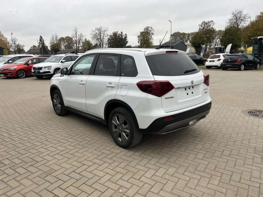 Balts Suzuki Vitara 2022 Tauragė, ar dzinēja tilpumu 1.40 L un nobraukumu 171 tūkst. km par 8300 €, foto 10 vietnē AUTOMOTO.COM.LV