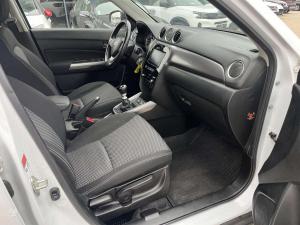 Balts Suzuki Vitara 2022 Tauragė, ar dzinēja tilpumu 1.40 L un nobraukumu 171 tūkst. km par 8300 €, foto 16 vietnē AUTOMOTO.COM.LV