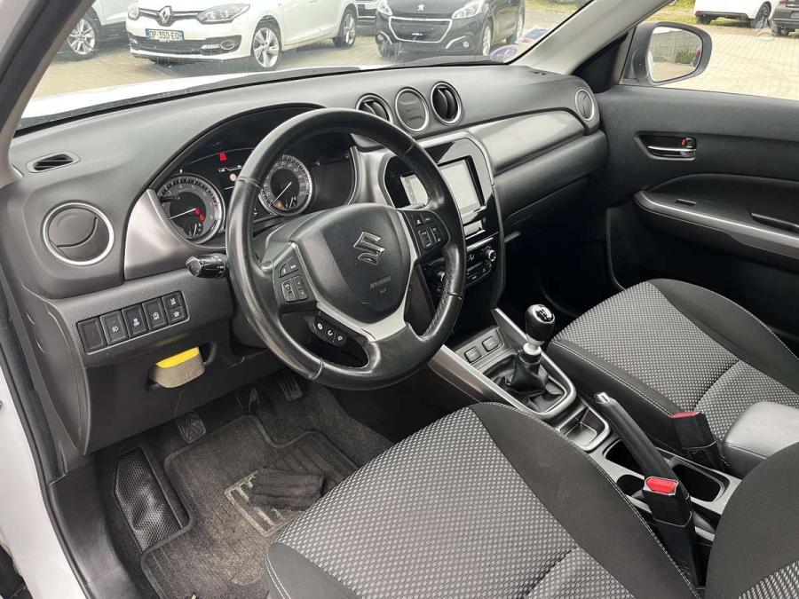 Balts Suzuki Vitara 2022 Tauragė, ar dzinēja tilpumu 1.40 L un nobraukumu 171 tūkst. km par 8300 €, foto 22 vietnē AUTOMOTO.COM.LV