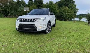 Balts Suzuki Vitara 2023 Zarasai, ar dzinēja tilpumu 1.37 L un nobraukumu 60 tūkst. km par 16350 €, foto  vietnē AUTOMOTO.COM.LV