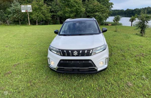 Balts Suzuki Vitara 2023 Zarasai, ar dzinēja tilpumu 1.37 L un nobraukumu 60 tūkst. km par 16350 €, foto 4 vietnē AUTOMOTO.COM.LV