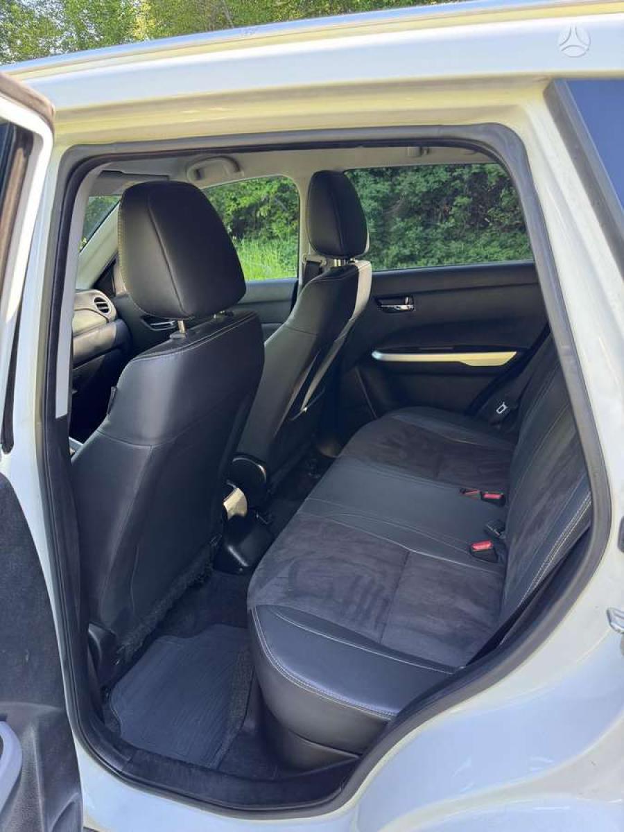 Balts Suzuki Vitara 2016 Tauragė, ar dzinēja tilpumu 1.60 L un nobraukumu 165 tūkst. km par 7000 €, foto 10 vietnē AUTOMOTO.COM.LV