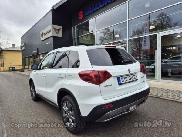 White Suzuki Vitara 2019 in Tartu, with an engine capacity of 1.40 L and mileage of 84 thousand km for 17100 €, photo 2 on AUTOMOTO.COM.LV