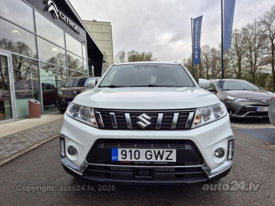 White Suzuki Vitara 2019 in Tartu, with an engine capacity of 1.40 L and mileage of 84 thousand km for 17100 €, photo 4 on AUTOMOTO.COM.LV