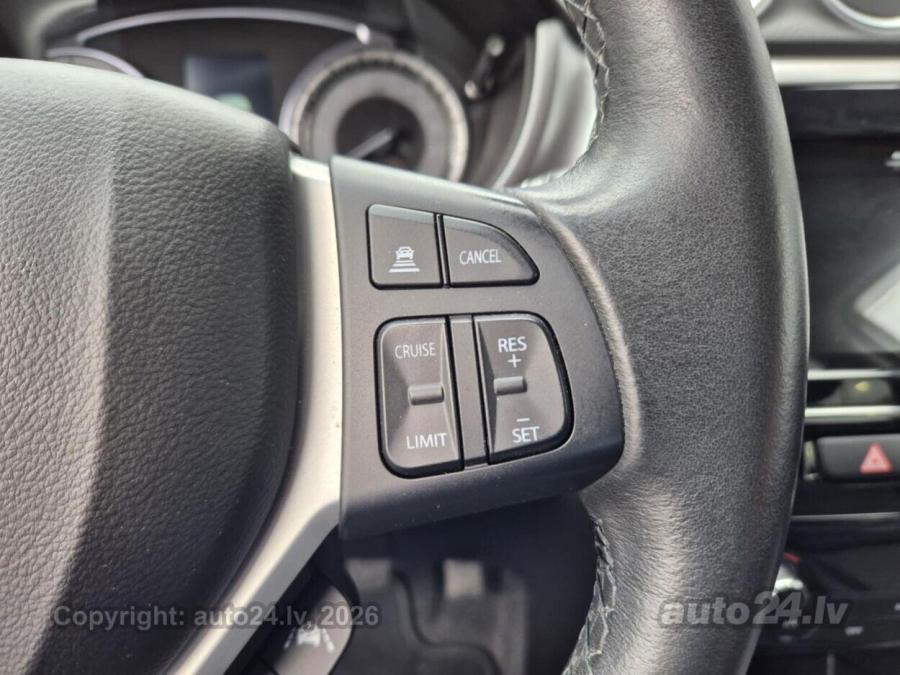 White Suzuki Vitara 2019 in Tartu, with an engine capacity of 1.40 L and mileage of 84 thousand km for 17100 €, photo 18 on AUTOMOTO.COM.LV