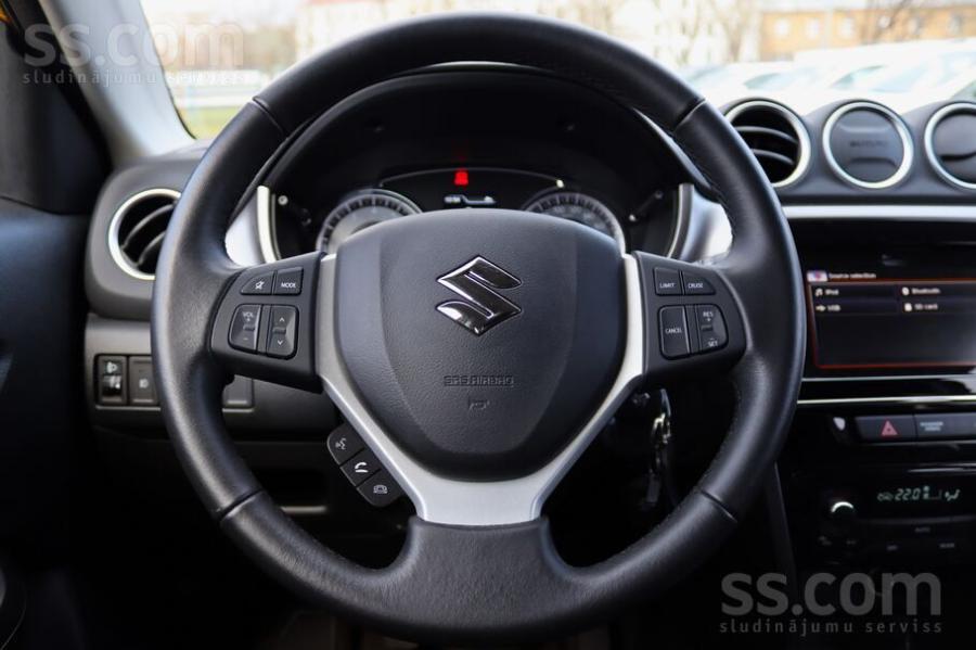 Yellow Suzuki Vitara 2019 in Riga, with an engine capacity of 1.40 L and mileage of 9 thousand km for 13900 €, photo 11 on AUTOMOTO.COM.LV