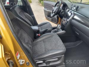 Yellow Suzuki Vitara 2020 in Riga, with an engine capacity of 1.40 L and mileage of 0 thousand km for 13785 €, photo 15 on AUTOMOTO.COM.LV