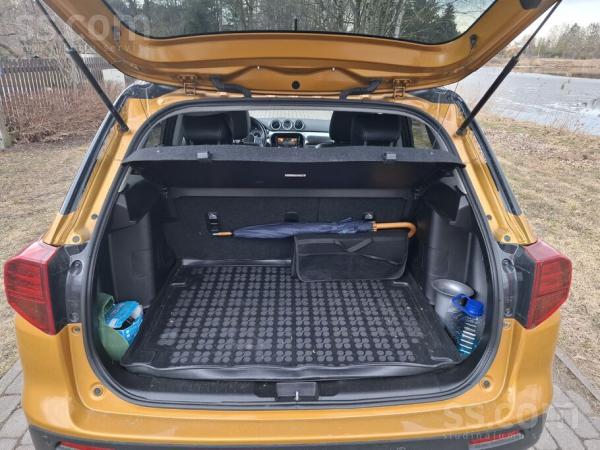 Dzeltens Suzuki Vitara 2021 Rīga, ar dzinēja tilpumu 1.40 L un nobraukumu 89 tūkst. km par 16250 €, foto 4 vietnē AUTOMOTO.COM.LV