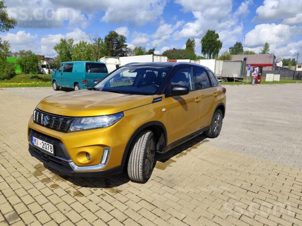 Yellow Suzuki Vitara 2021 in Rezekne, with an engine capacity of 1.40 L and mileage of 43 thousand km for 15500 €, photo 1 on AUTOMOTO.COM.LV