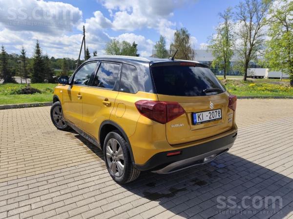 Yellow Suzuki Vitara 2021 in Rezekne, with an engine capacity of 1.40 L and mileage of 43 thousand km for 15500 €, photo 4 on AUTOMOTO.COM.LV