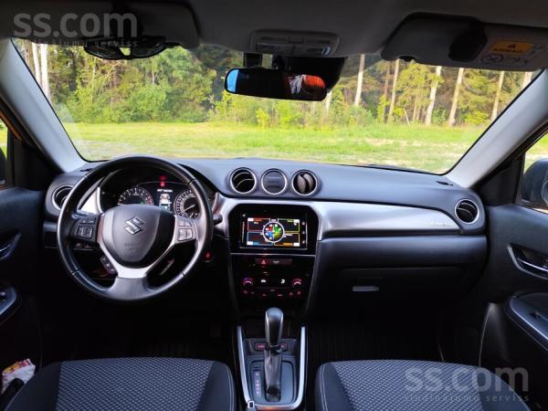 Yellow Suzuki Vitara 2021 in Rezekne, with an engine capacity of 1.40 L and mileage of 43 thousand km for 15500 €, photo 5 on AUTOMOTO.COM.LV