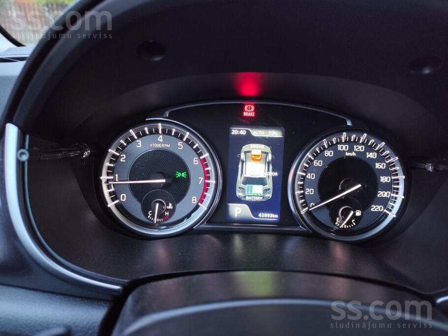 Yellow Suzuki Vitara 2021 in Rezekne, with an engine capacity of 1.40 L and mileage of 43 thousand km for 15500 €, photo 7 on AUTOMOTO.COM.LV