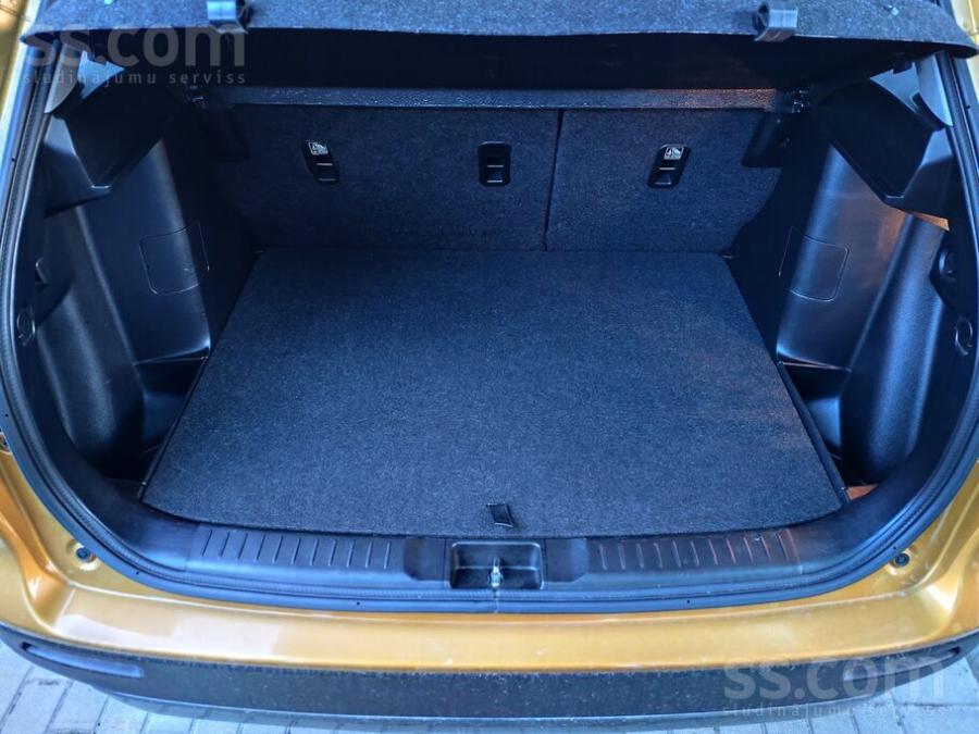 Yellow Suzuki Vitara 2021 in Rezekne, with an engine capacity of 1.40 L and mileage of 43 thousand km for 15500 €, photo 8 on AUTOMOTO.COM.LV