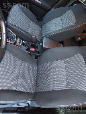 Yellow Suzuki Vitara 2021 in Rezekne, with an engine capacity of 1.40 L and mileage of 43 thousand km for 15500 €, photo 10 on AUTOMOTO.COM.LV