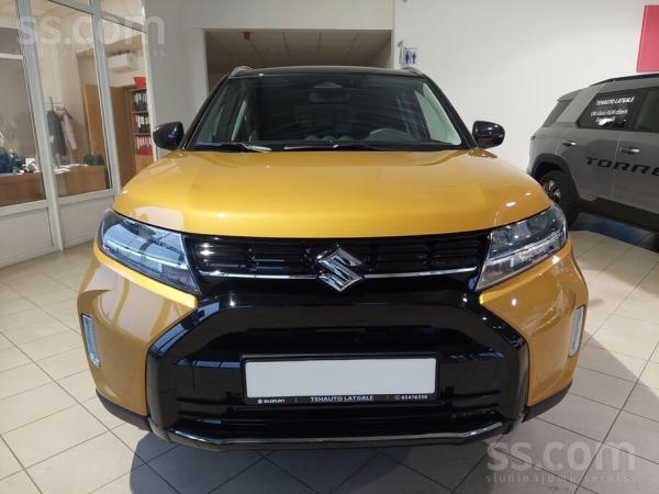 Yellow Suzuki Vitara 2025 in Daugavpils, with an engine capacity of 1.40 L and mileage of 10 thousand km for 26889 €, photo 2 on AUTOMOTO.COM.LV