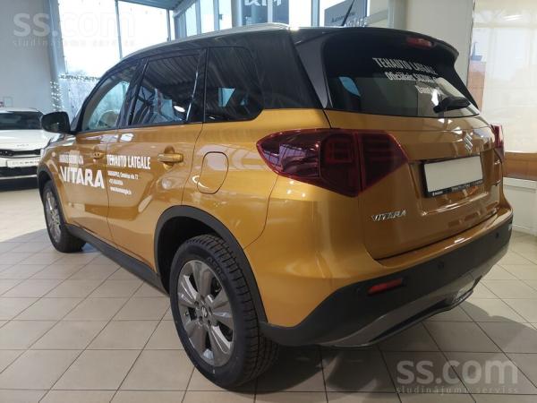 Yellow Suzuki Vitara 2025 in Daugavpils, with an engine capacity of 1.40 L and mileage of 10 thousand km for 26889 €, photo 4 on AUTOMOTO.COM.LV