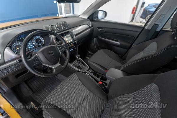 Yellow Suzuki Vitara 2023 in Tallinn, with an engine capacity of 1.50 L and mileage of 33 thousand km for 23900 €, photo 9 on AUTOMOTO.COM.LV
