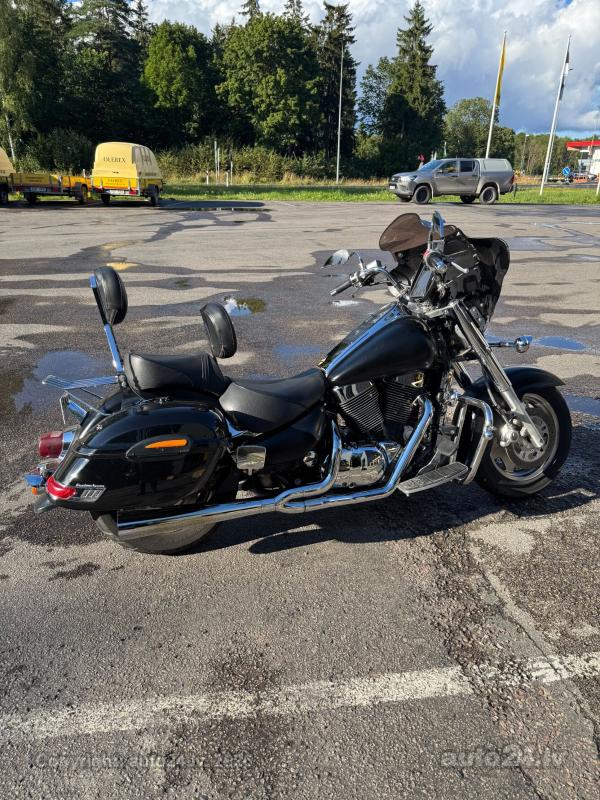 Black Suzuki VL 1500 1999 in Rakvere, with an engine capacity of 1.50 L and mileage of 93 thousand km for 5500 €, photo 1 on AUTOMOTO.COM.LV