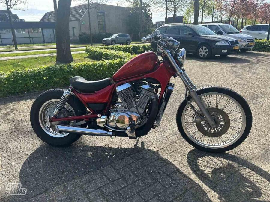 Red Suzuki VS 1992 in Vilnius, with an engine capacity of 0.70 L and mileage of 0 thousand km for 1100 €, photo 5 on AUTOMOTO.COM.LV