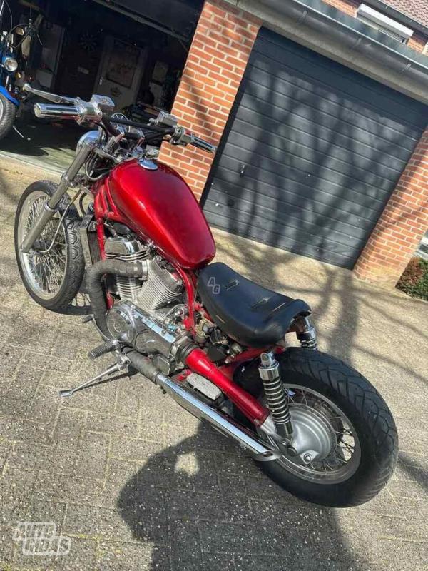 Red Suzuki VS 1992 in Vilnius, with an engine capacity of 0.70 L and mileage of 0 thousand km for 1100 €, photo 5 on AUTOMOTO.COM.LV
