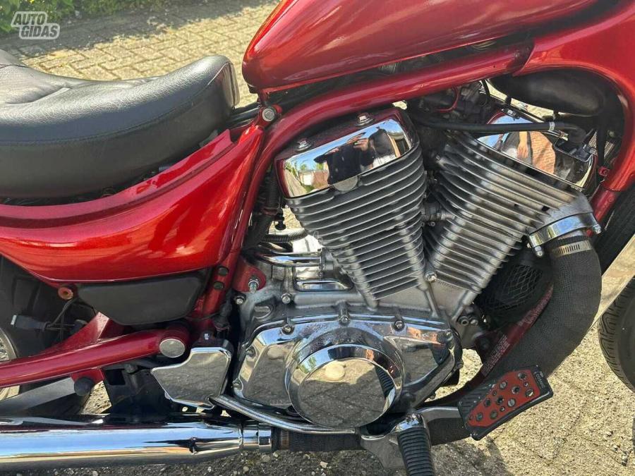 Red Suzuki VS 1992 in Vilnius, with an engine capacity of 0.70 L and mileage of 0 thousand km for 1100 €, photo 11 on AUTOMOTO.COM.LV
