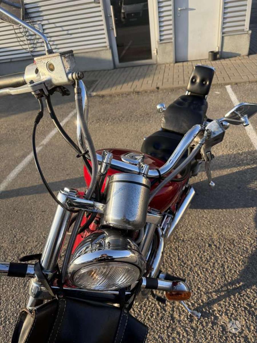 Sarkans Suzuki VS 1996 Viļņa, ar dzinēja tilpumu 0.60 L un nobraukumu 58 tūkst. km par 2499 €, foto 4 vietnē AUTOMOTO.COM.LV