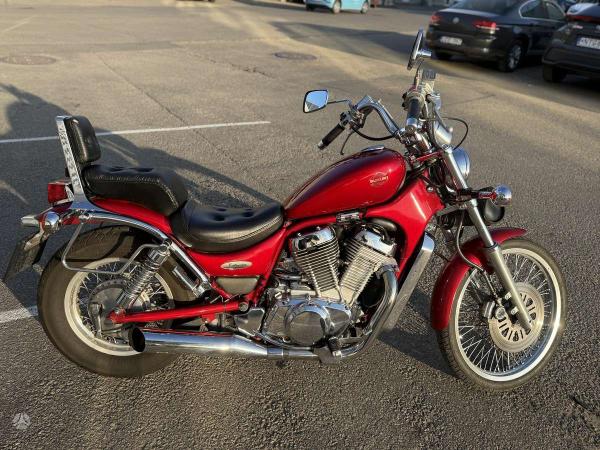 Red Suzuki VS 1996 in Vilnius, with an engine capacity of 0.60 L and mileage of 58 thousand km for 2499 €, photo 9 on AUTOMOTO.COM.LV