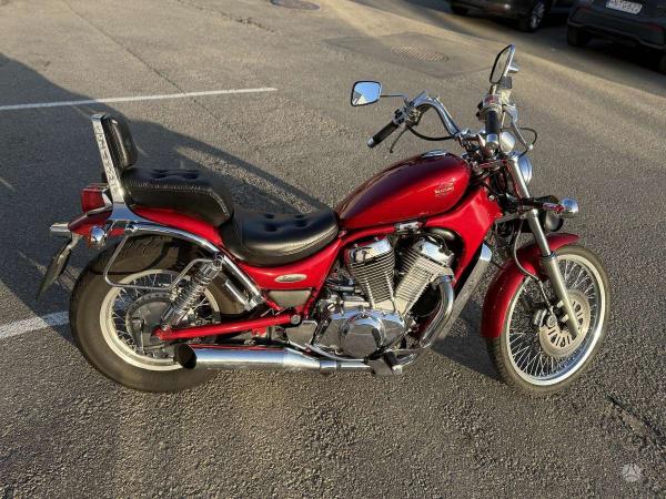 Red Suzuki VS 1996 in Vilnius, with an engine capacity of 0.60 L and mileage of 58 thousand km for 2499 €, photo 10 on AUTOMOTO.COM.LV