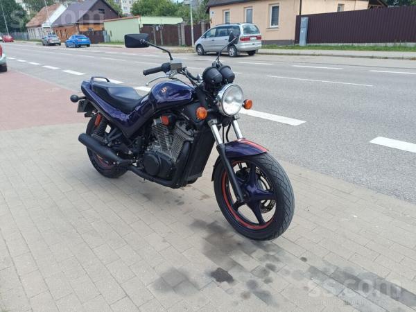 Сузуки VX 800 1992 в Даугавпилс, объемом двигателя 0.80 л и пробегом 0 тыс. км за 1350 €, фото 3 на AUTOMOTO.COM.LV