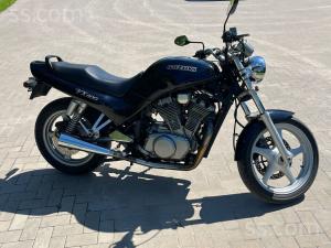 Suzuki VX 800 1997 Cēsis, ar dzinēja tilpumu 0.81 L un nobraukumu 0 tūkst. km par 1850 €, foto 3 vietnē AUTOMOTO.COM.LV