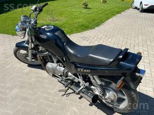 Suzuki VX 800 1997 Cēsis, ar dzinēja tilpumu 0.81 L un nobraukumu 0 tūkst. km par 1850 €, foto 5 vietnē AUTOMOTO.COM.LV
