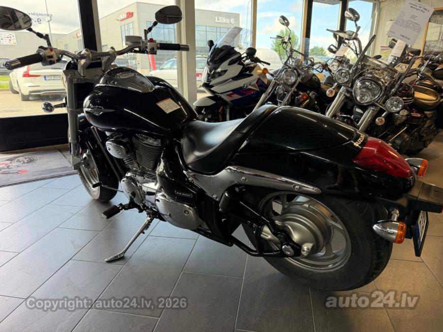 Melns Suzuki VZ 800 2013 Tallina, ar dzinēja tilpumu 0.81 L un nobraukumu 12 tūkst. km par 5990 €, foto 14 vietnē AUTOMOTO.COM.LV
