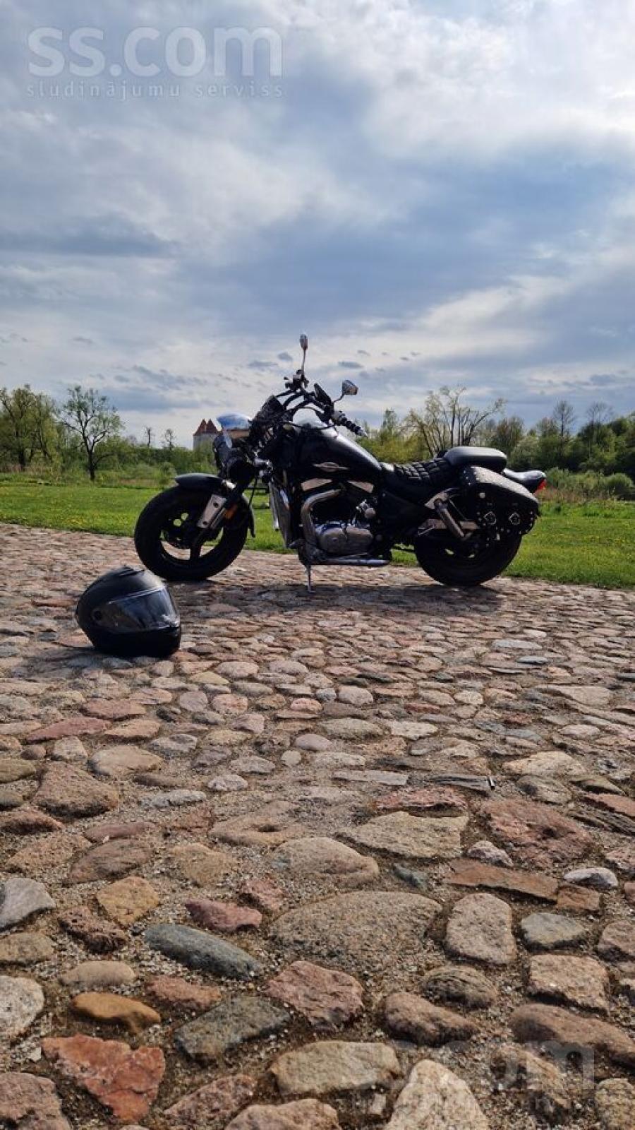 Suzuki VZ 800 1998 in Bauska, with an engine capacity of 0.81 L and mileage of 0 thousand km for 2300 €, photo 4 on AUTOMOTO.COM.LV