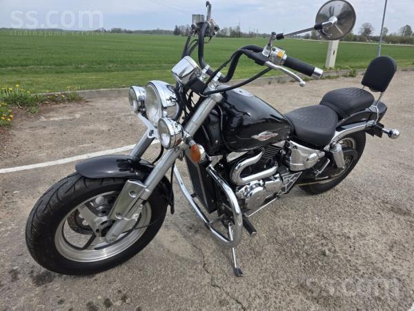 Suzuki VZ 800 1999 in Bauska, with an engine capacity of 0.80 L and mileage of 0 thousand km for 4250 €, photo 3 on AUTOMOTO.COM.LV