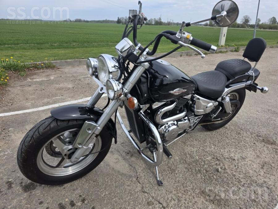 Suzuki VZ 800 1999 in Bauska, with an engine capacity of 0.80 L and mileage of 0 thousand km for 4250 €, photo 4 on AUTOMOTO.COM.LV
