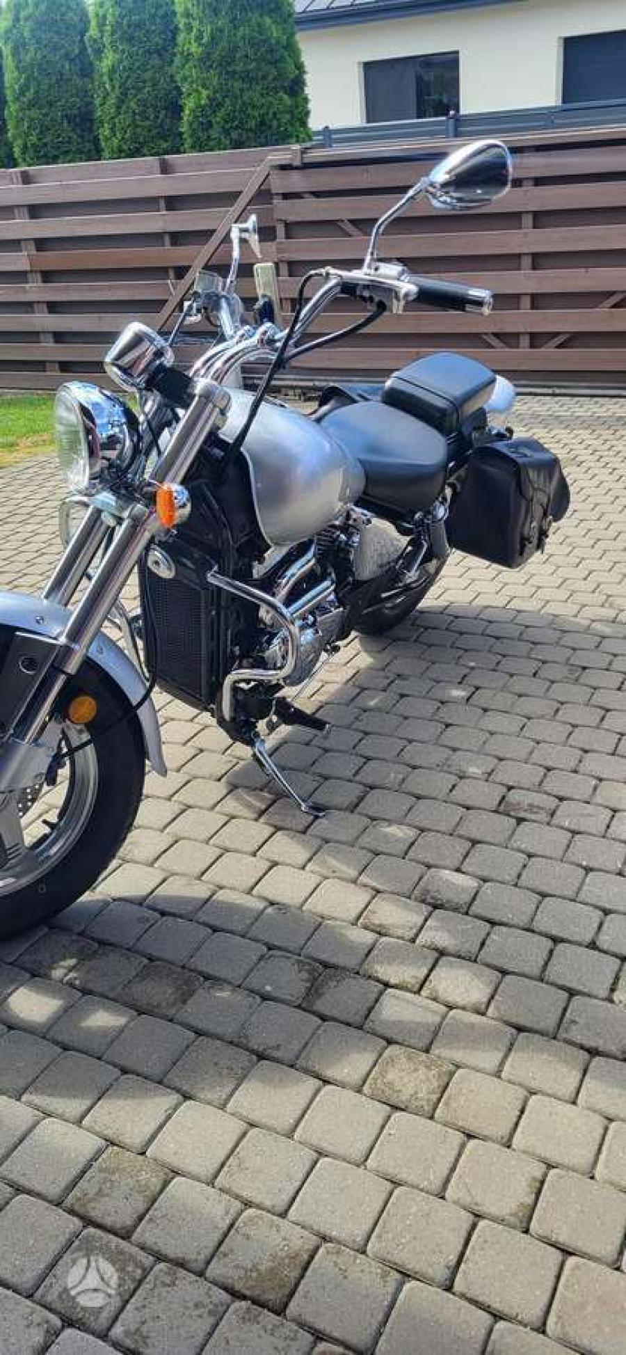 Pelēks Suzuki VZ 2003 Kauņa, ar dzinēja tilpumu 0.81 L un nobraukumu 25 tūkst. km par 2700 €, foto 4 vietnē AUTOMOTO.COM.LV